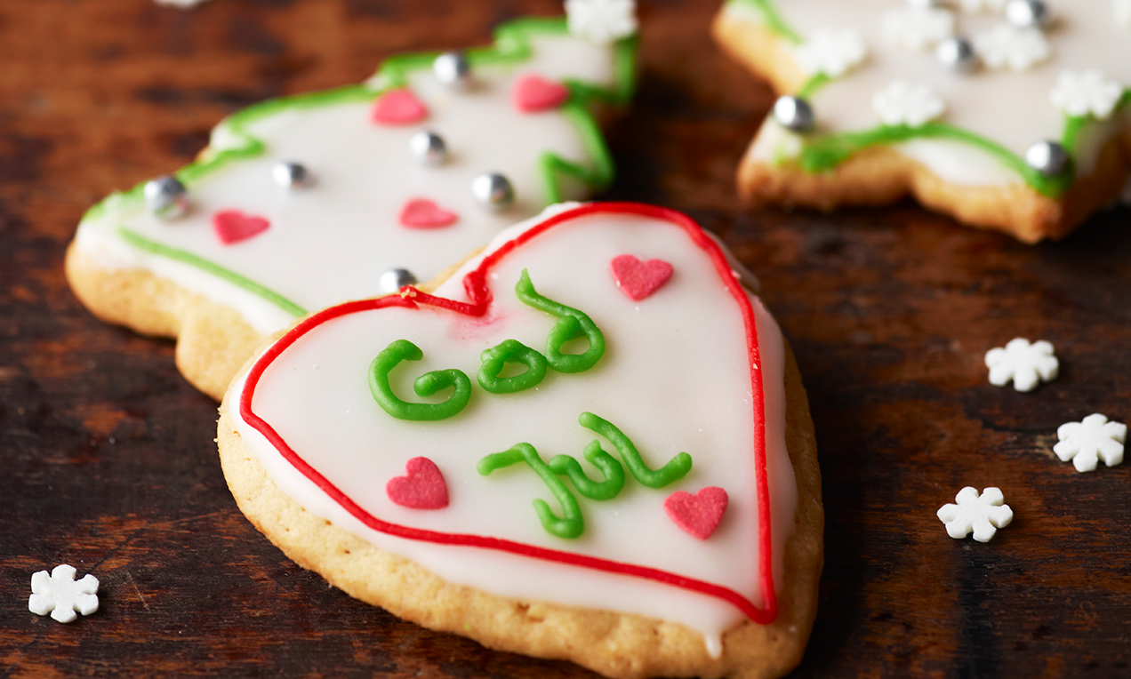 Christmas-cookies med dekor Oppskrift | Dr. Oetker